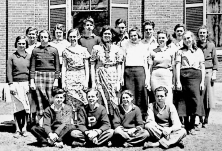 Pennell Yearbooks – Gray Historical Society